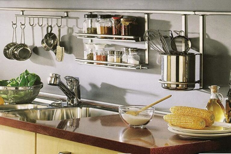 Kitchen Railings: Types, Features