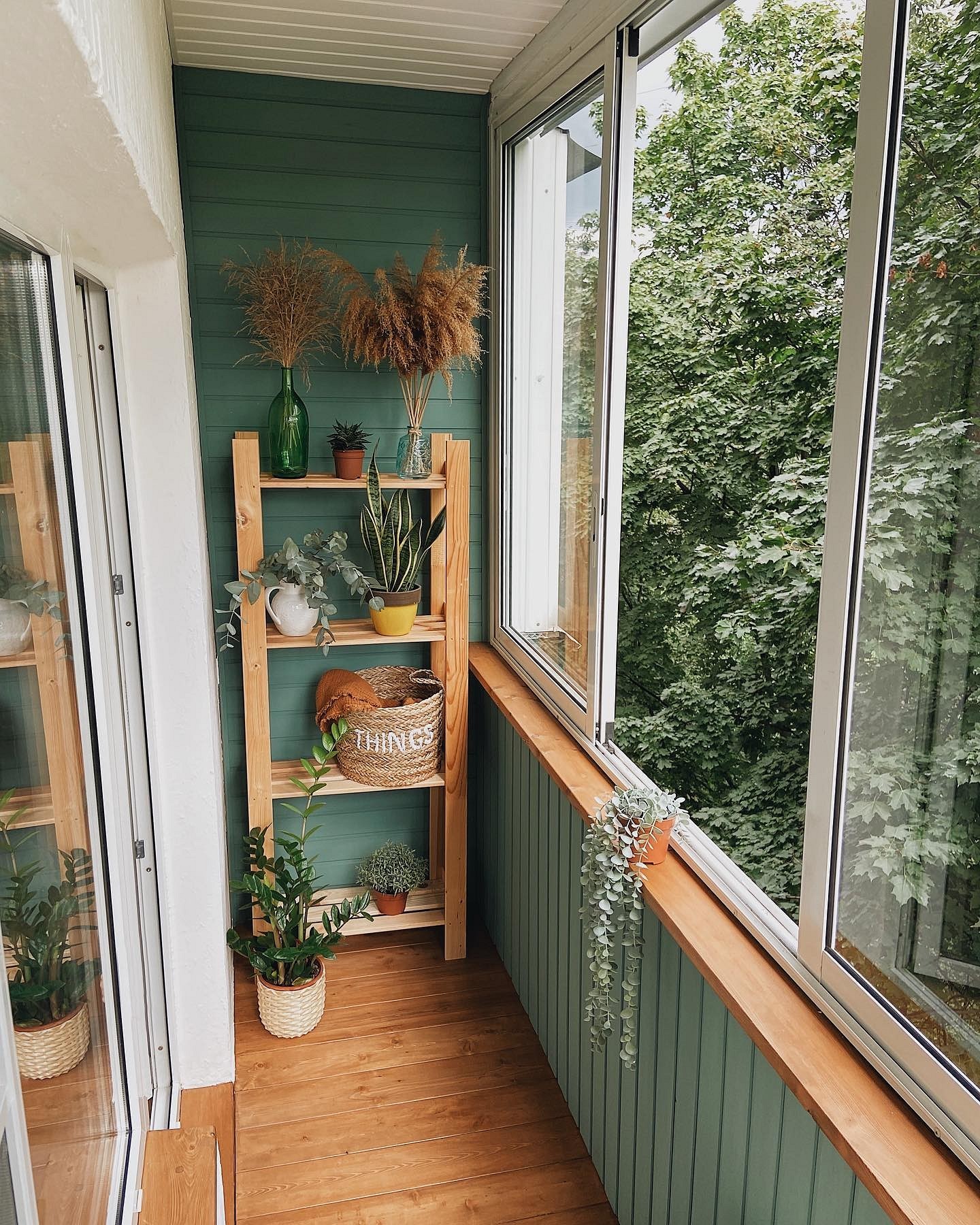 Small balcony: design ideas and the most beautiful examples