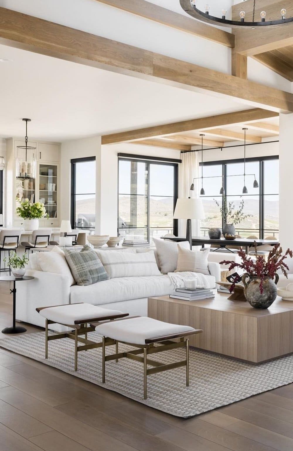 American Style Interior: Modern Design Trends for a Timeless Look