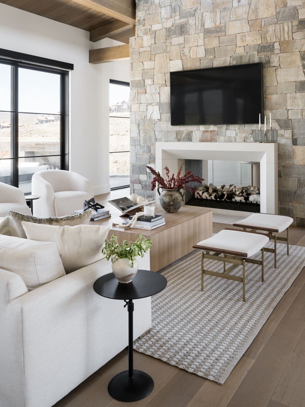 American Style Interior: Modern Design Trends for a Timeless Look